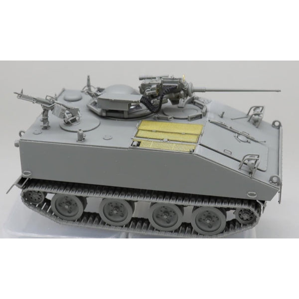 Takom 2149 1/35 M114 A1E1 CRV – Metro Hobbies