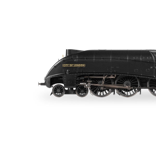 Hornby R30137 OO BR Class B17 5 4-6-0 61670 City of London Era 4 ...