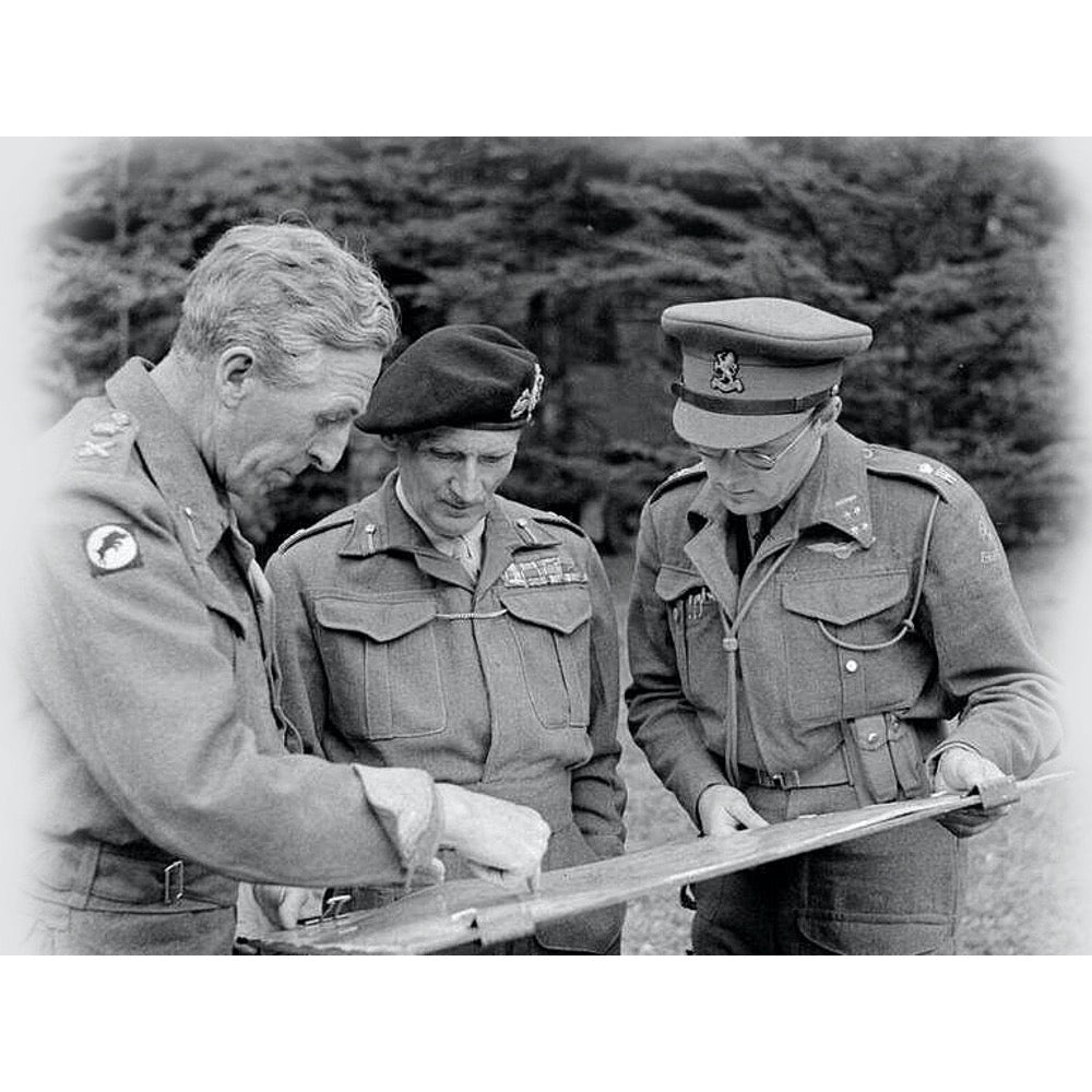 ICM 35617 1/35 Montgomerys Staff – Metro Hobbies