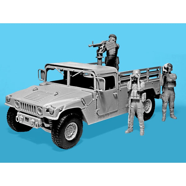 ICM DS3531 1/35 Drone Hunters Humvee M1097A2 Cargo Carrier, DShk & DSh ...