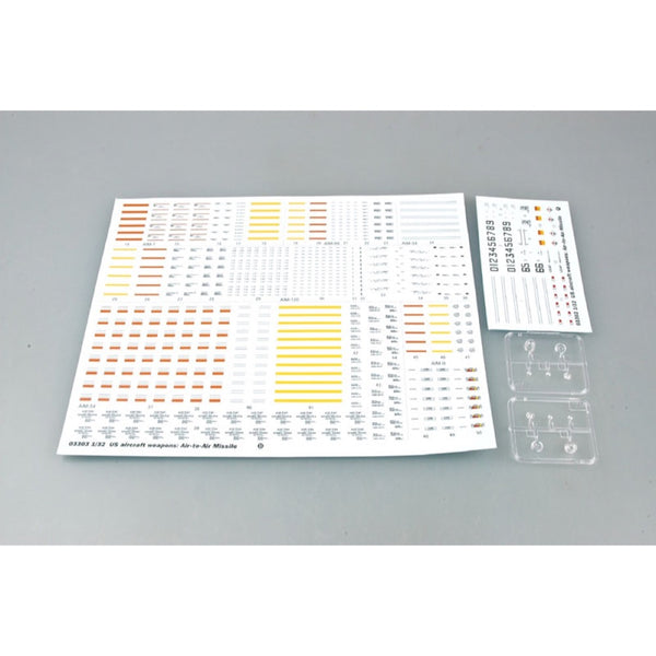 Trumpeter 03303 1/32 US Aircraft Weapon Air to Air Missile – Metro Hobbies