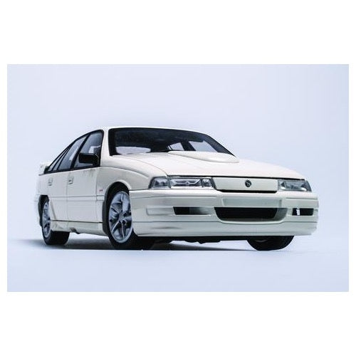 Biante B182706G 1/18 Holden VN SS Group A Commodore Development Car in ...
