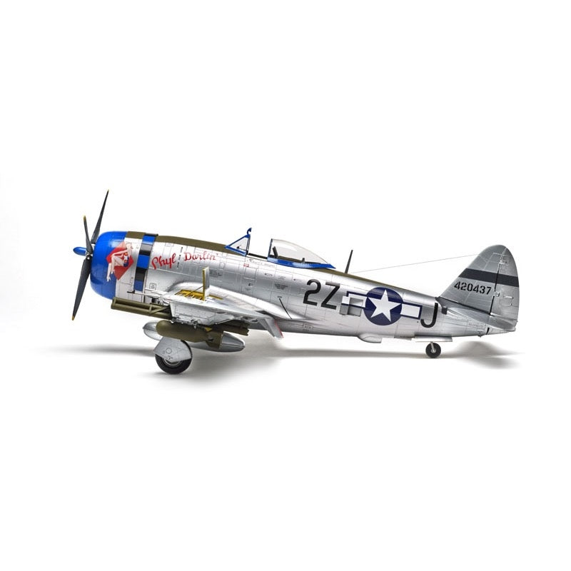 Kinetic 3207 1/24 P-47D Thunderbolt Bubbletop – Metro Hobbies