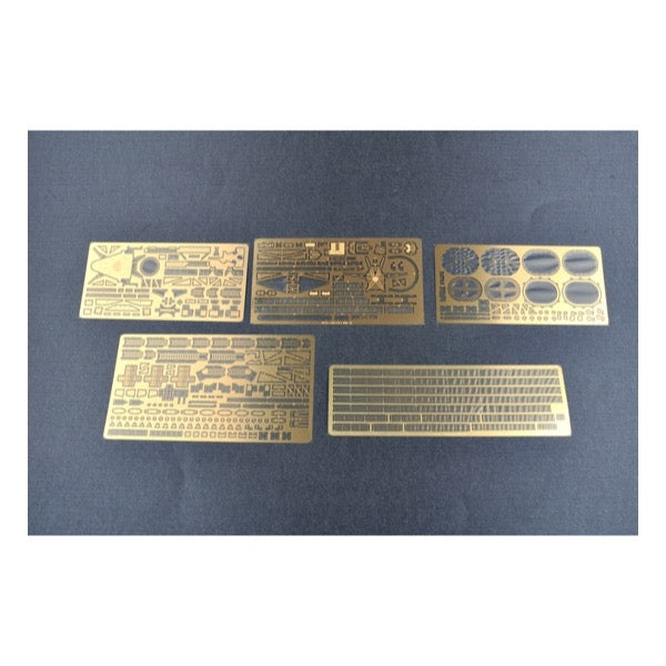 Trumpeter 03710 1/200 HMS Hood – Metro Hobbies